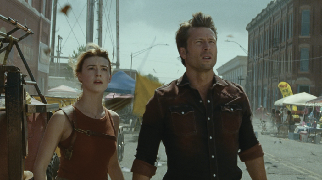 Twisters is a Thrilling Throwback to 90s-Era Blockbusters (Review ...